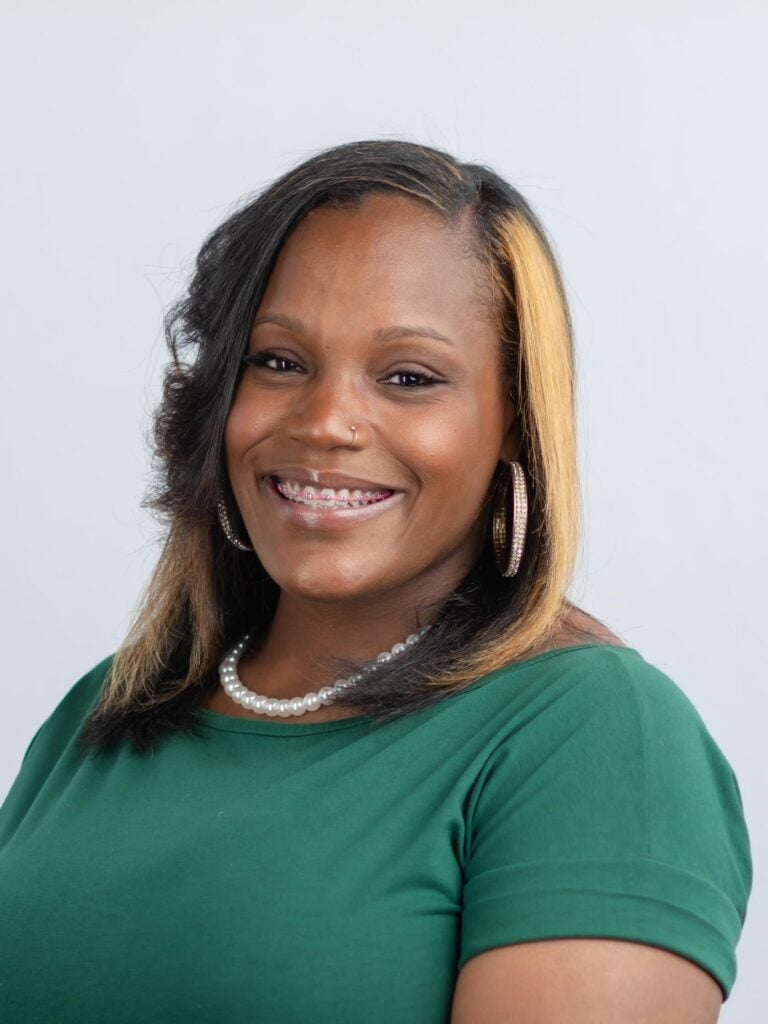 Sister to sister: ZeNai and Heather Savage - Indianapolis Recorder