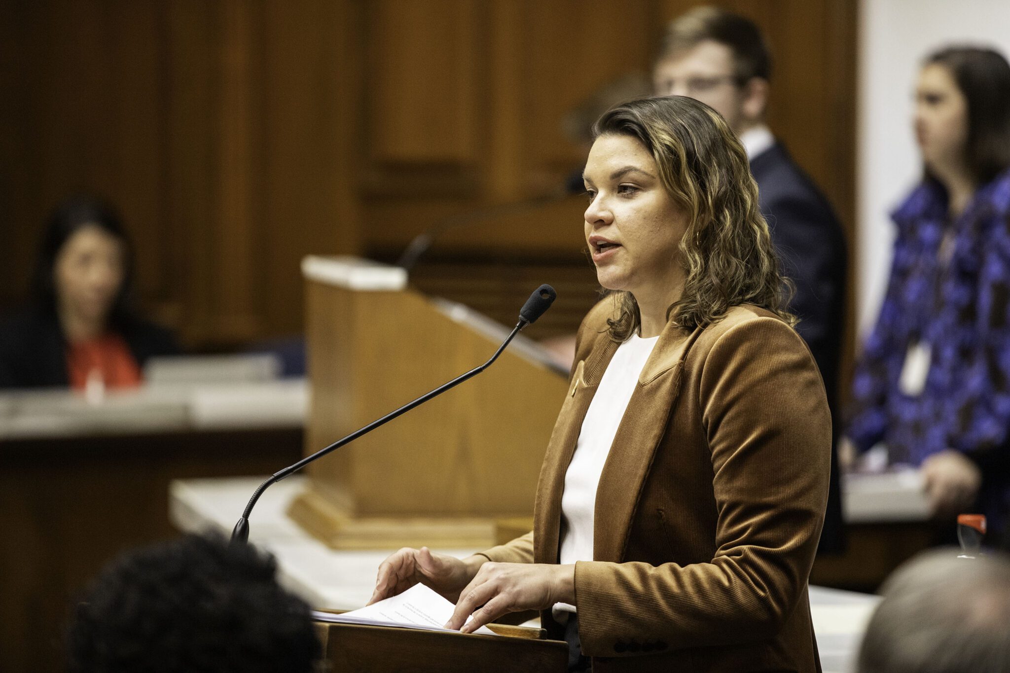 Debate intensifies over potential mid-decade redistricting in Indiana ...